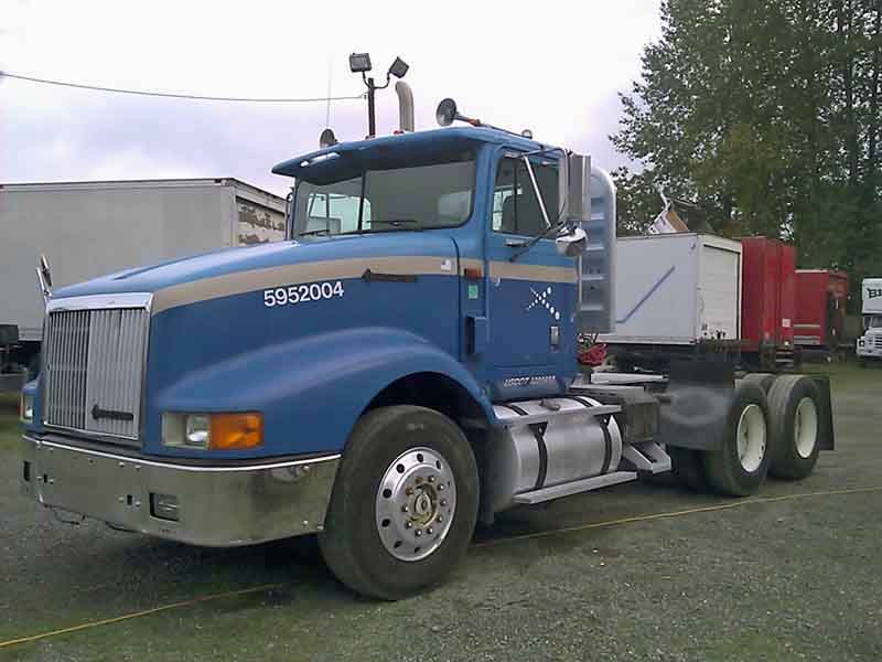 1995 International Dual Axle Truck Tractor
